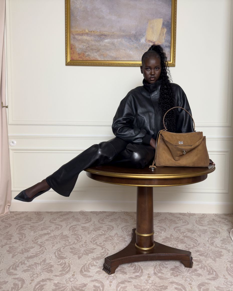 Balenciaga เผยโฉมแคมเปญ Winter 25 นำโดยแบรนด์แอมบาสเดอร์และนักแสดงระดับ ...